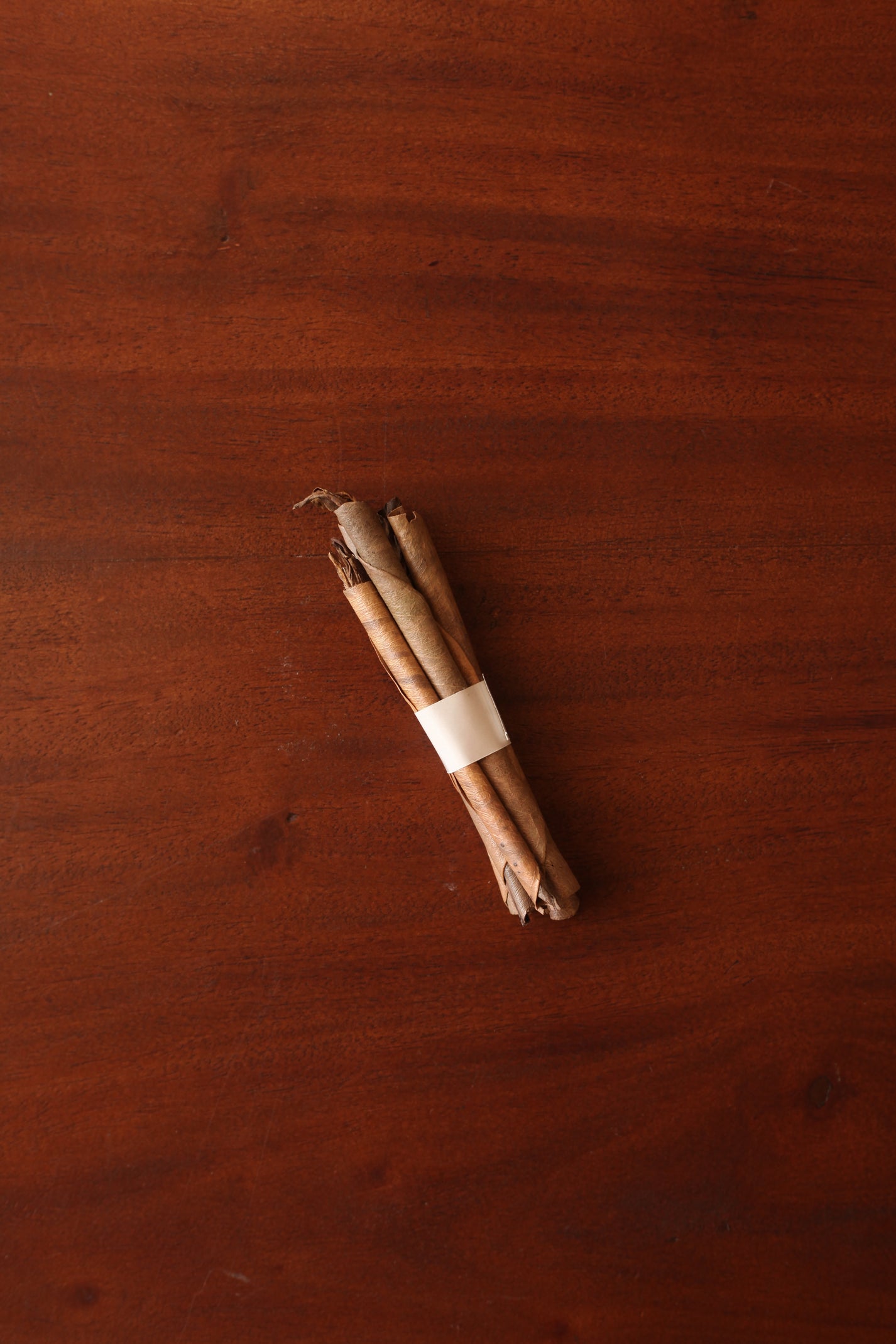 LOMBOY DUHAT LEAF CIGARETTES (GUIHULNGAN, NEGROS ORIENTAL) – ritual